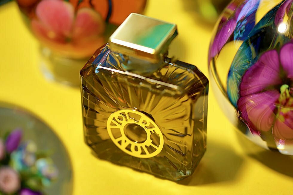 Scents of 1930s: Vintage Perfumes - Vintage-Retro