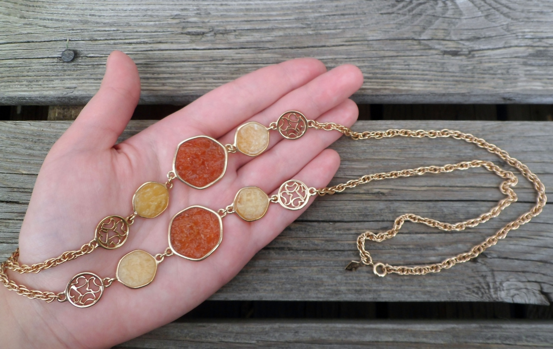 Popular Jewelry of the 1970s - Vintage-Retro